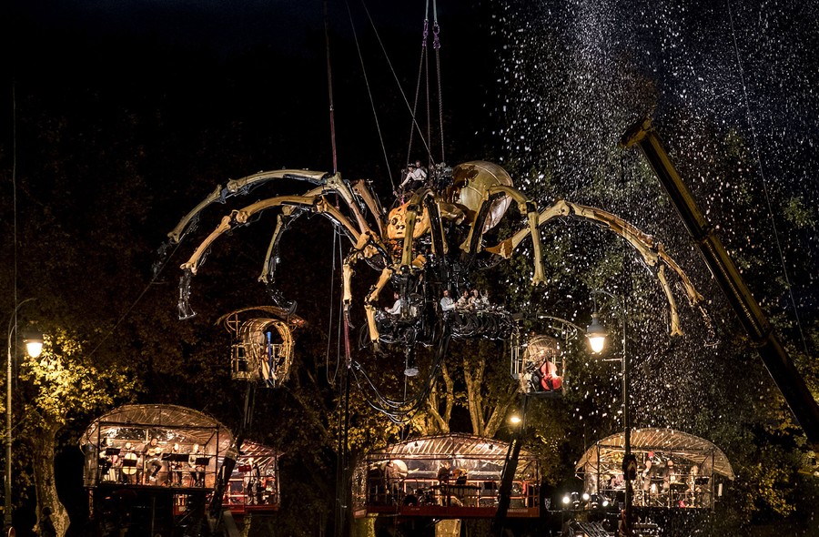 Toulouse Becomes a Labyrinth for La Machine’s Giant Spider and Minotaur ...