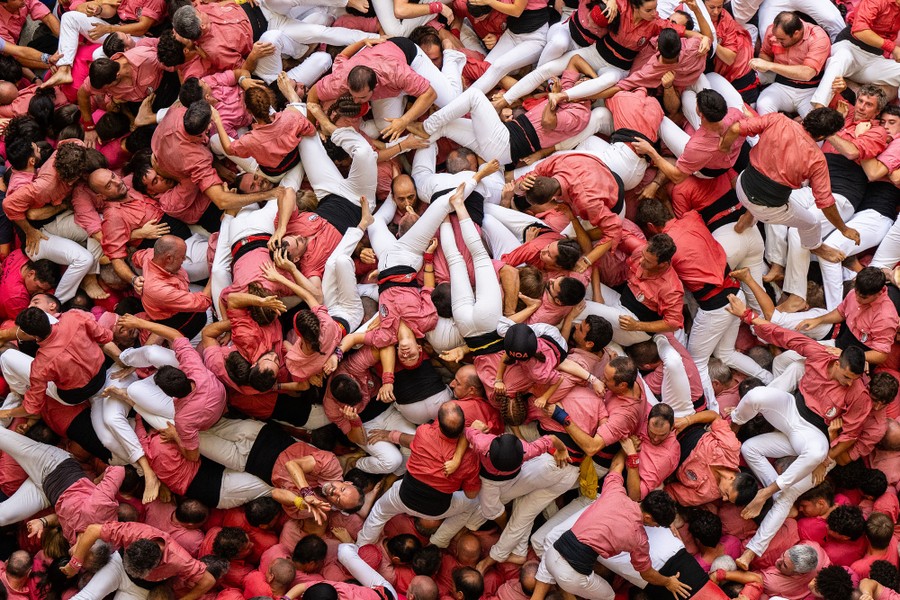 Photos: Building Human Towers in Spain - The Atlantic