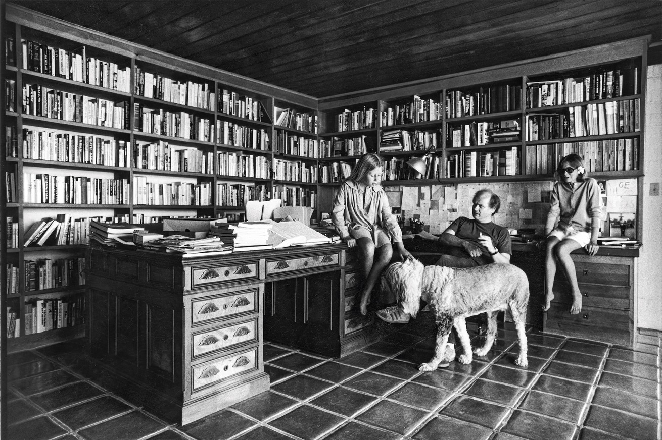 Joan Didion’s Magic Trick - The Atlantic