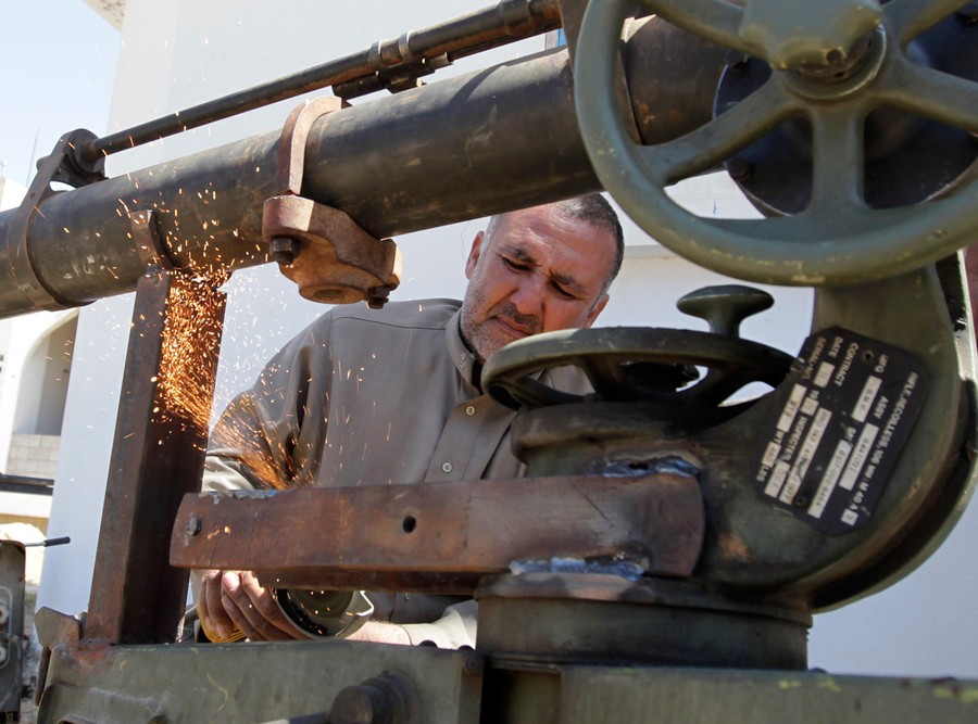 DIY Weapons of the Libyan Rebels - The Atlantic