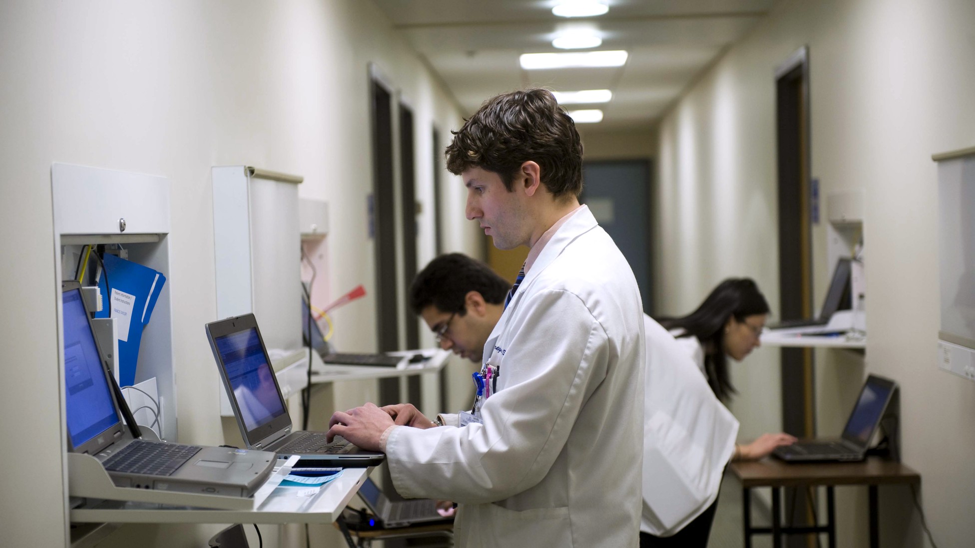 Doctors and Tech: Who Serves Whom? - The Atlantic