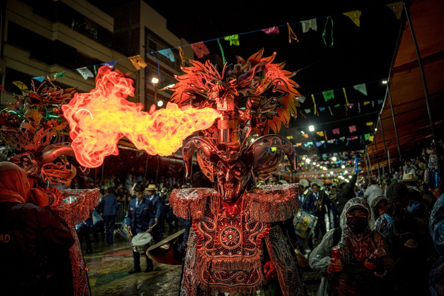 Photos of Carnival 2025 Around the World - The Atlantic