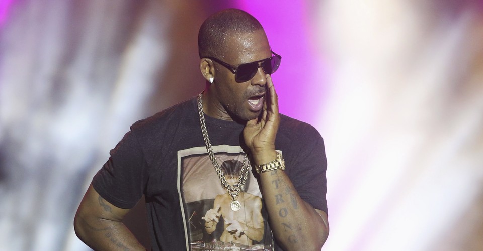 Spotify Bans R. Kelly From Playlists: A Modest, Lonely Step - The Atlantic