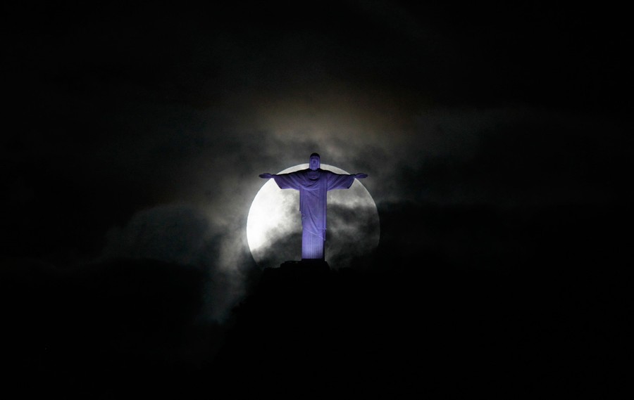 Supermoon 2012 - The Atlantic