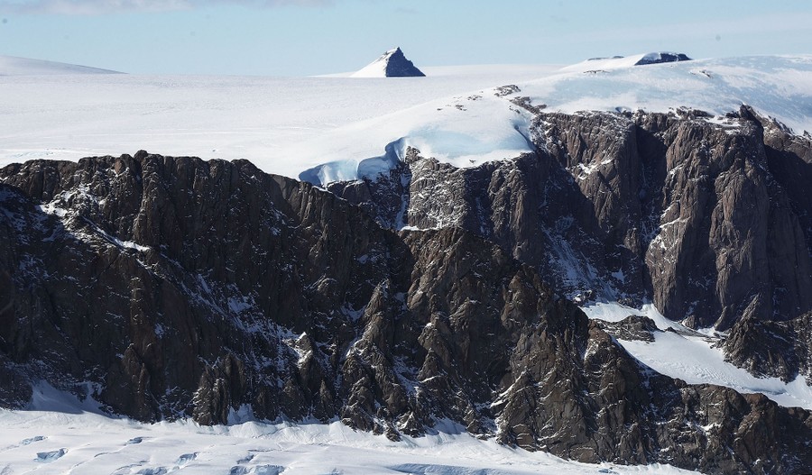 2017 Seen Through the Lens of Mario Tama - The Atlantic