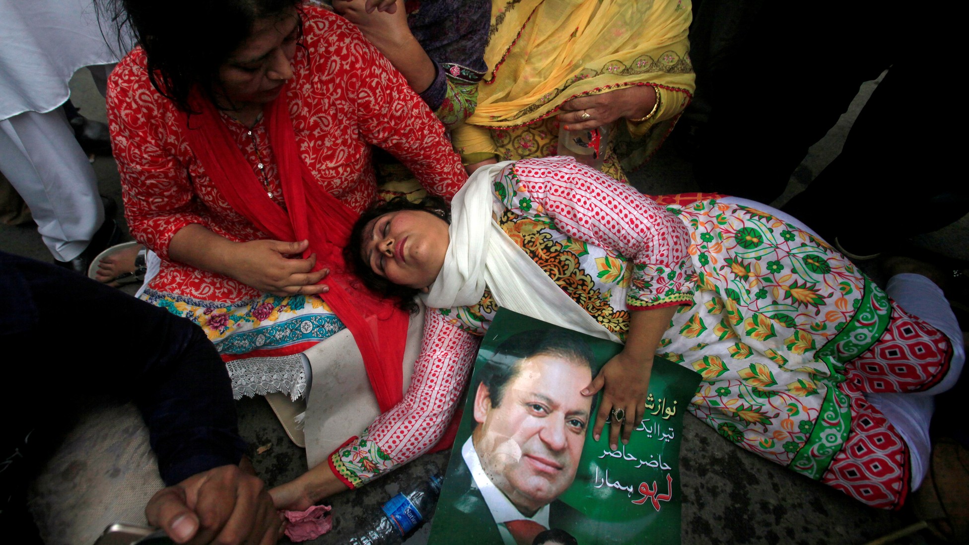 The Corruption Conundrum in Pakistan's Democracy - The Atlantic