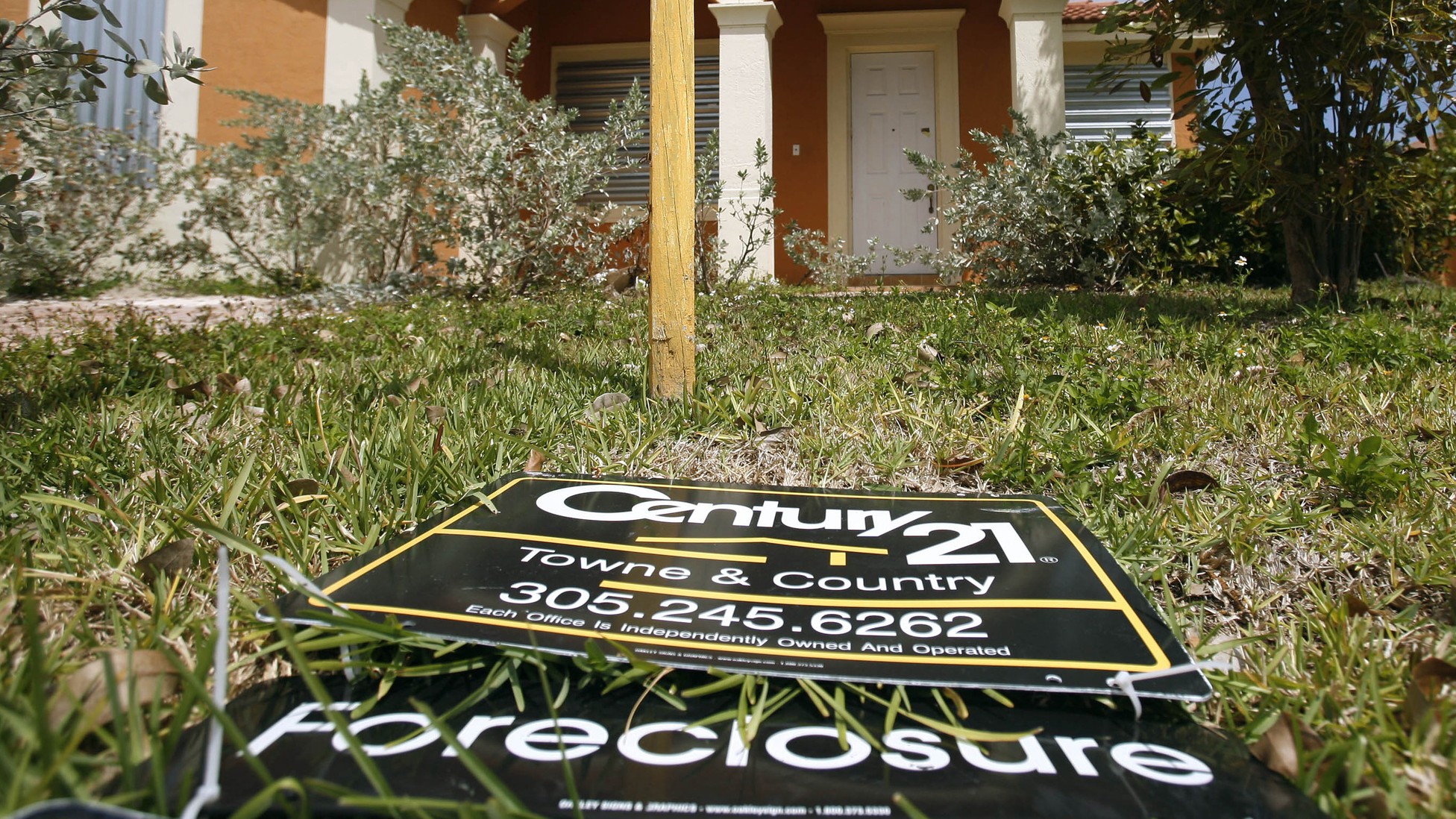 Who Can Go After Banks for the Foreclosure Crisis? - The Atlantic