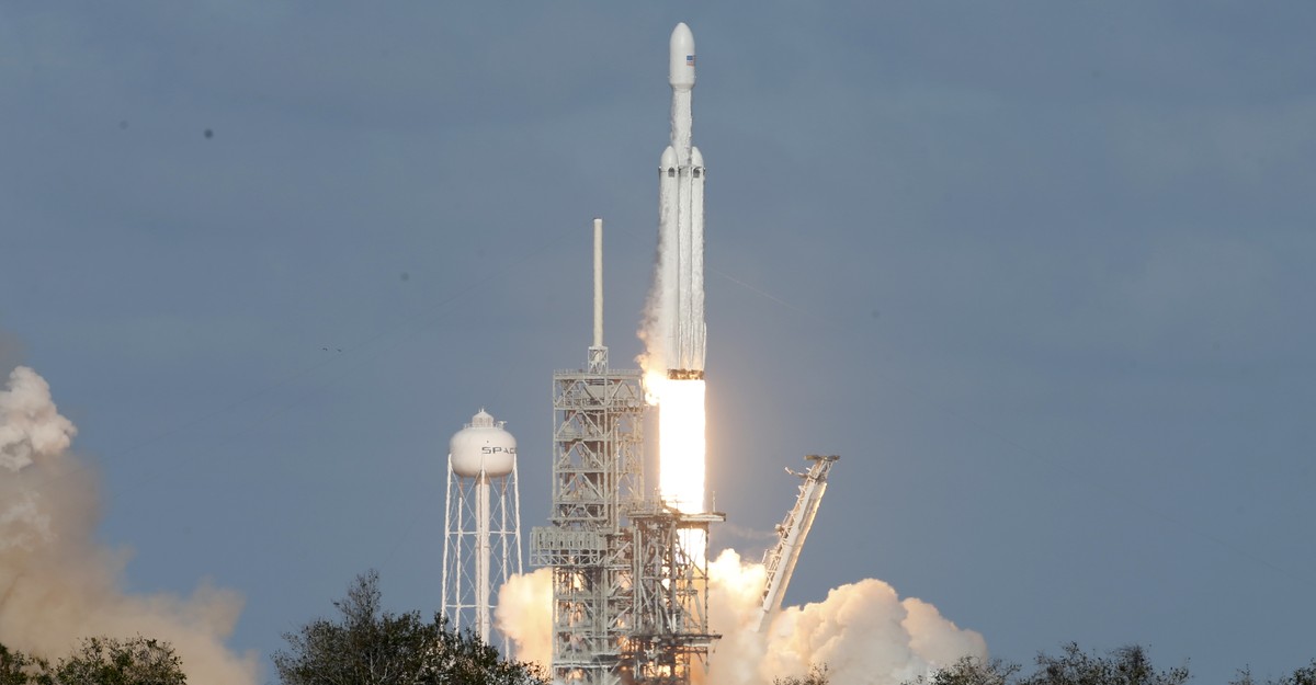 SpaceX Launches Falcon Heavy Rocket at Cape Canaveral - The Atlantic