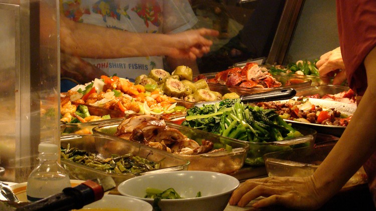 Dining Companion Size Influences Portion Size - The Atlantic