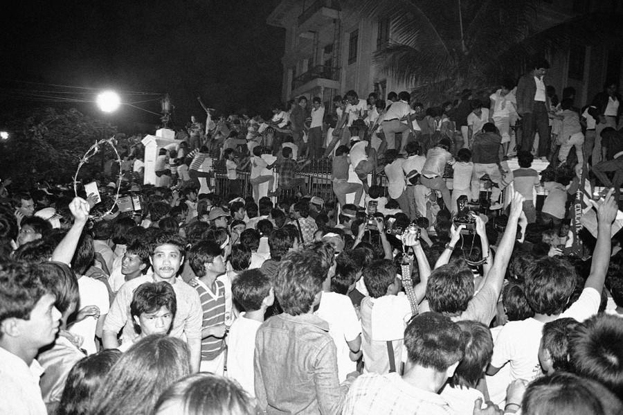 30 Years Ago: A Look Back at 1986 - The Atlantic 30 Years Ago: A Look Back at 1986 - The Atlantic