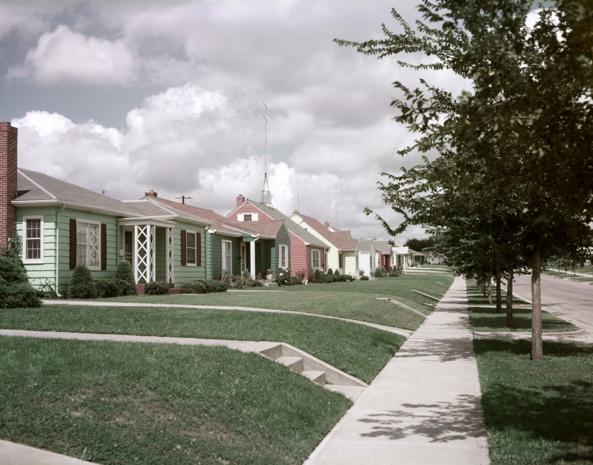 The Pandemic is Making the Suburbs Even More Appealing - The Atlantic