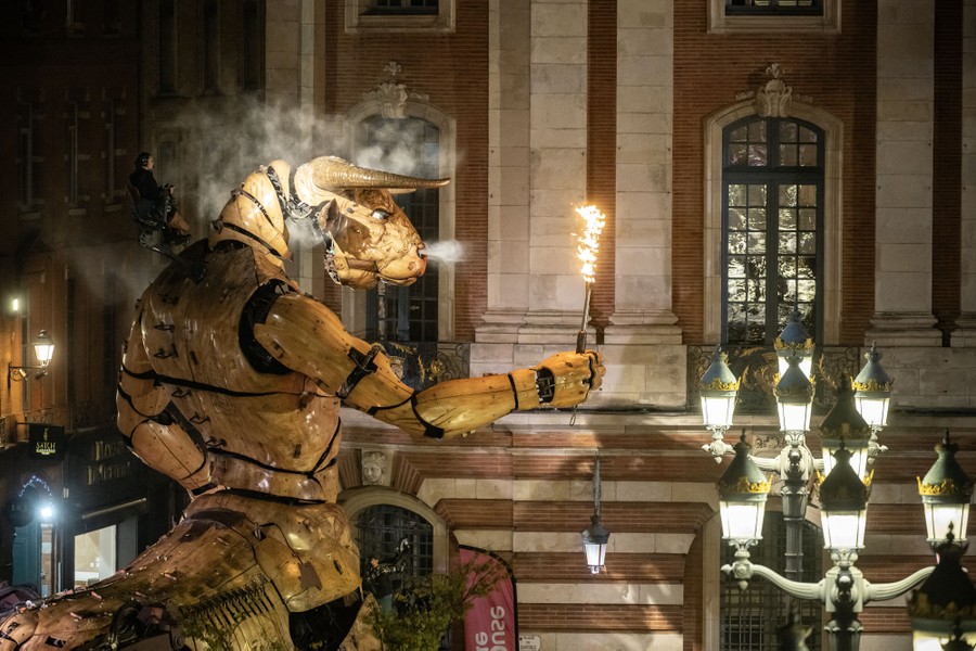 Giant Mythological Puppets Stage a Show in Toulouse - The Atlantic