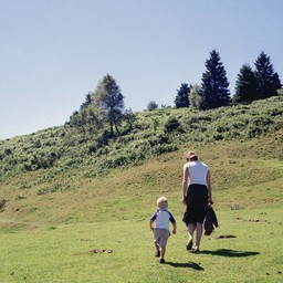 Lighthouse Parents Have More Confident Kids - The Atlantic