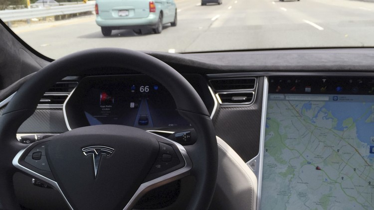 Should Tesla Follow Google's Lead on Driverless Cars? - The Atlantic