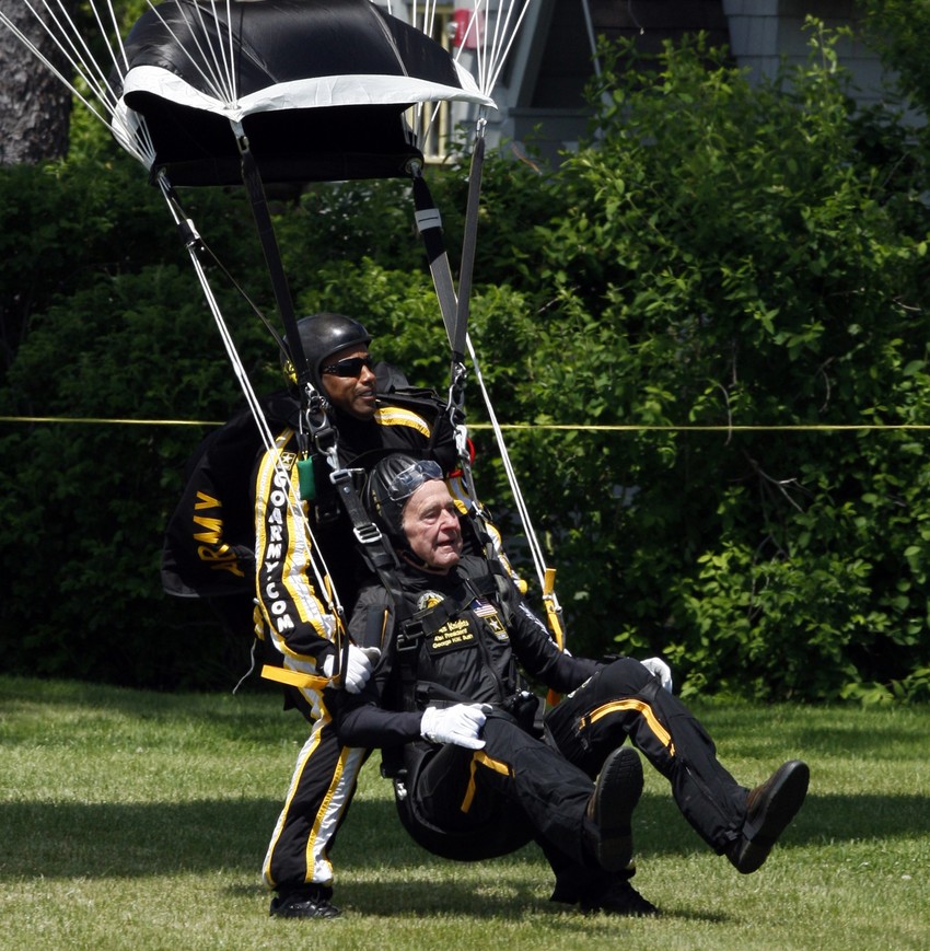 Experienced Skydiver George H.W. Bush to Jump Out of Plane Again - The ...