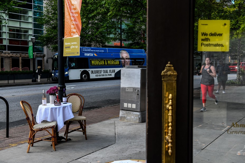 As Restaurants and Stores Reopen, What’s Safe? - The Atlantic