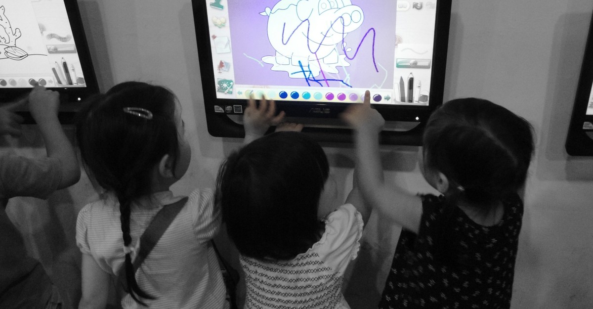 How Taiwan Is Curbing Children's Daily Technology Exposure - The Atlantic