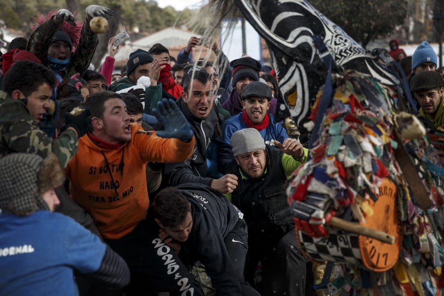 Photos: Hurling Turnips at the Jarramplas - The Atlantic